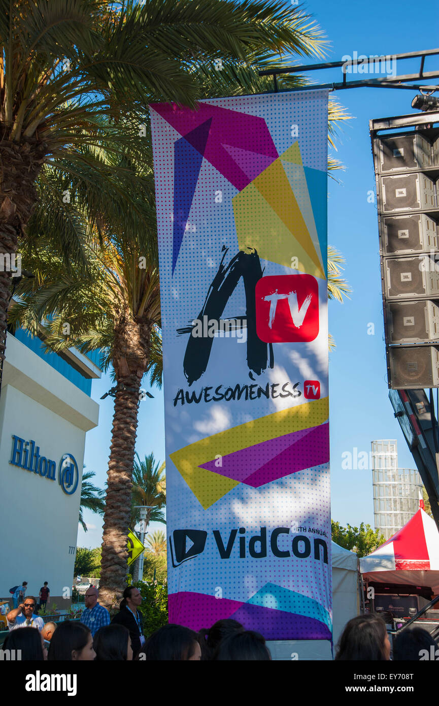 Anaheim, California, USA. 22nd June, 2015. ZSigns for the Awesomeness ...