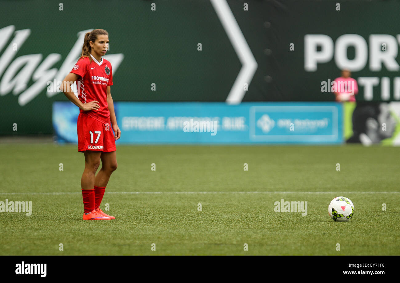 Portland, Oregon, USA. 22nd July, 2015. TOBIN HEATH (17) prepares for a ...