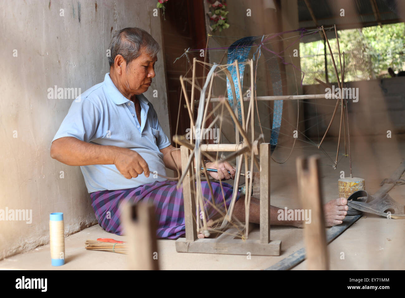 Farmer weaver hi-res stock photography and images - Alamy