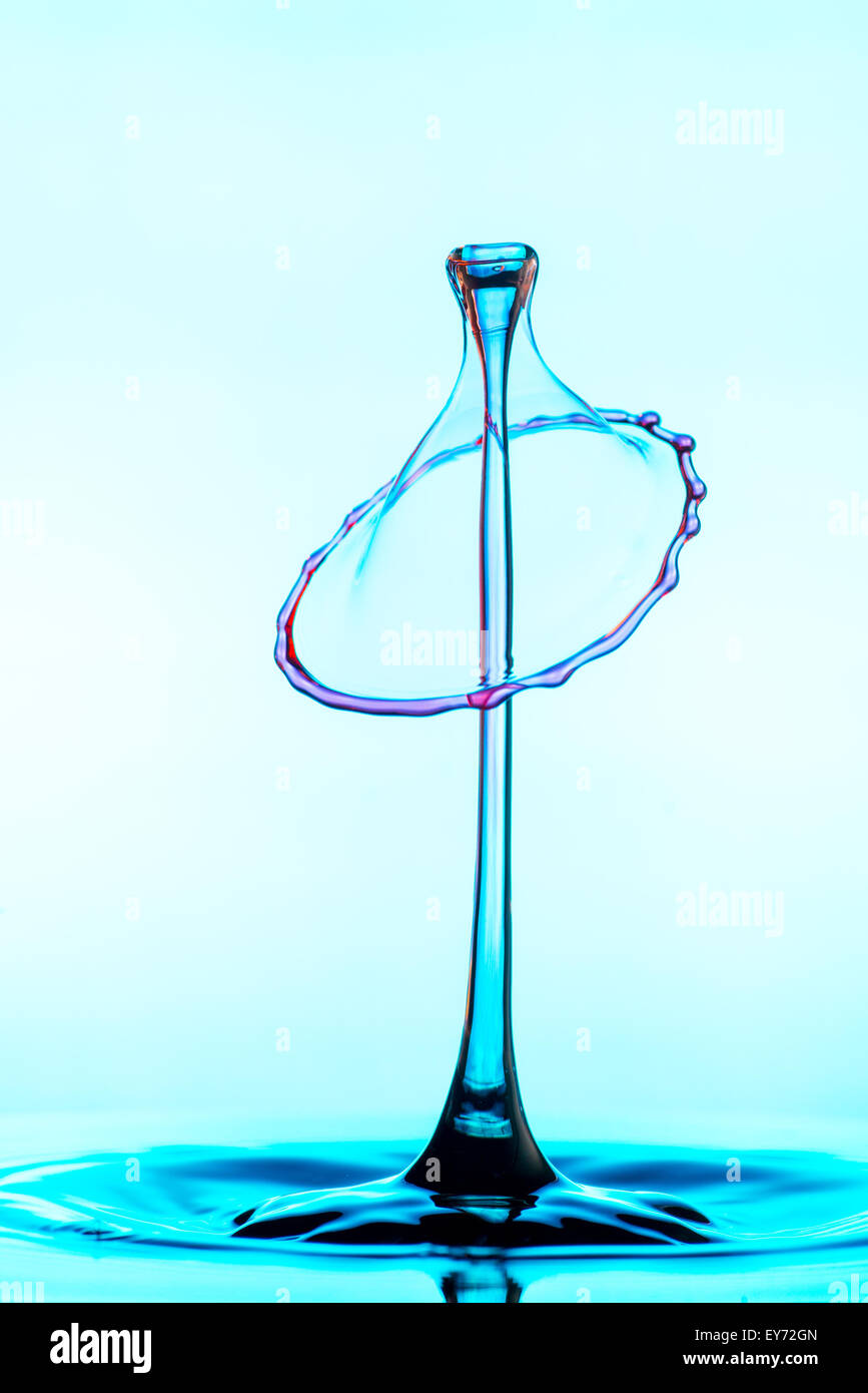 Water droplet collisions hi-res stock photography and images - Alamy
