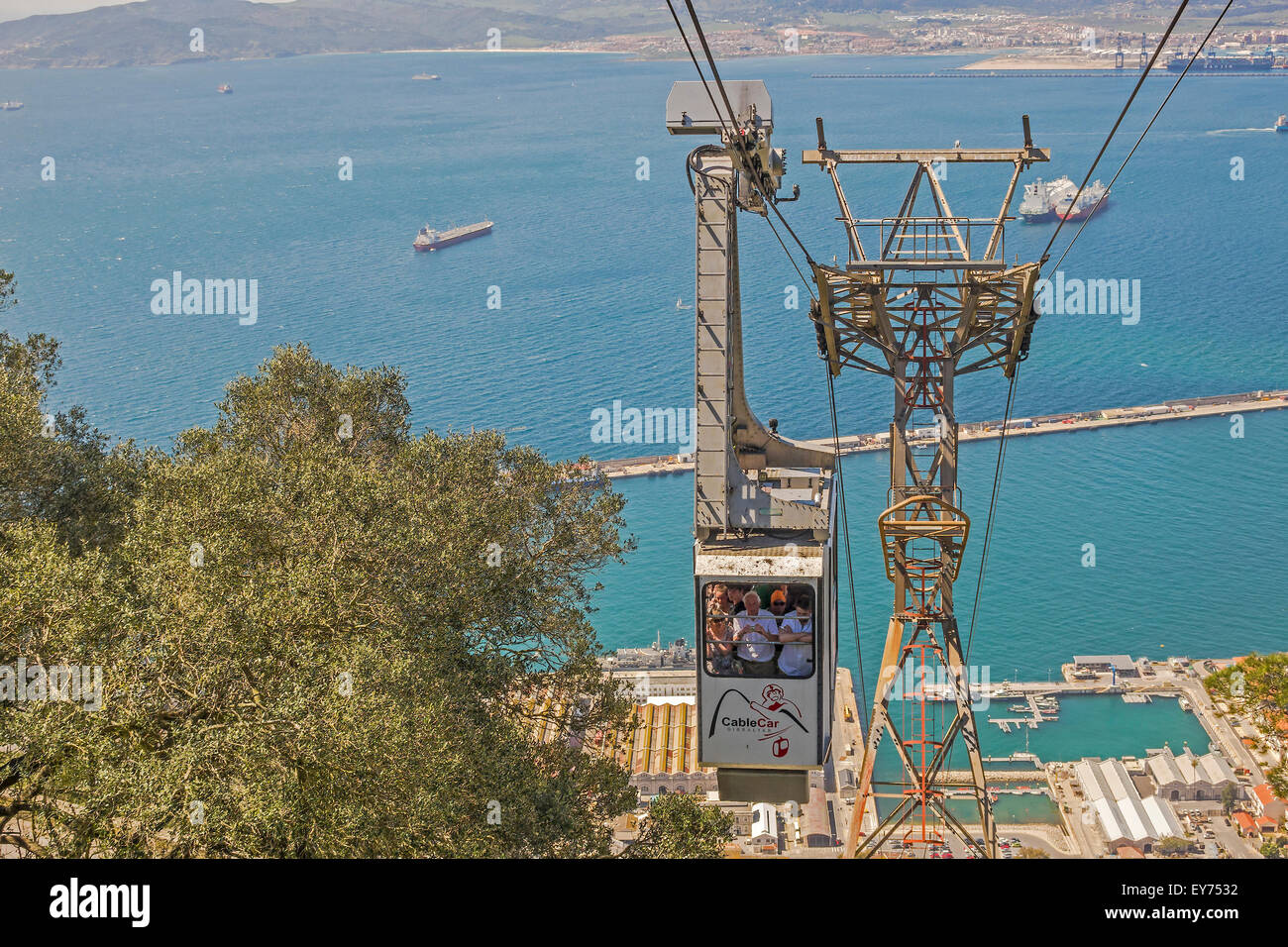 Cable car approaching rock gibraltar hi-res stock photography and ...