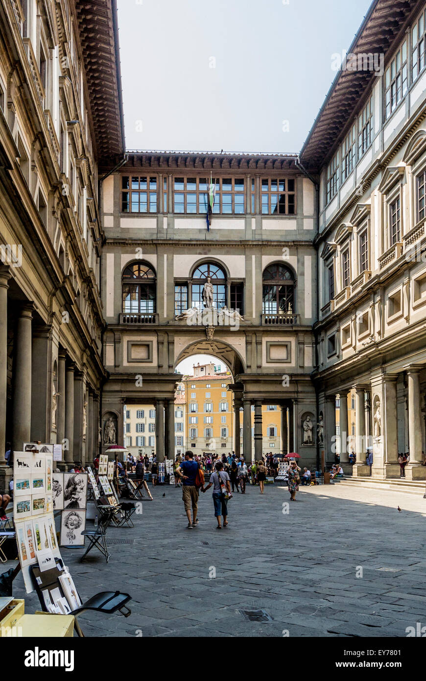 Uffizi Square Florence Italy The World Famous Galleria Degli Uffizi