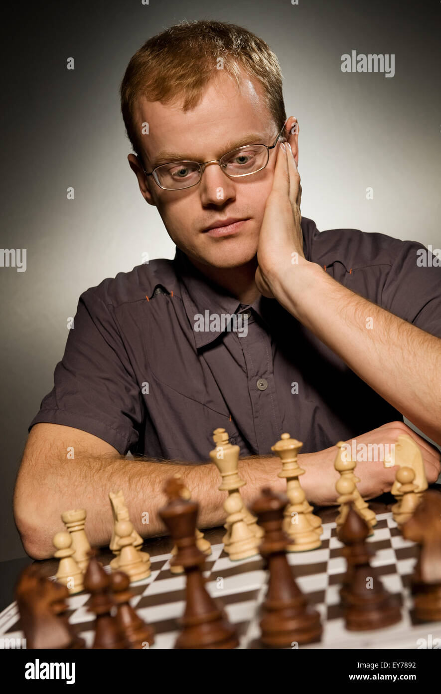 Chess master hi-res stock photography and images - Alamy