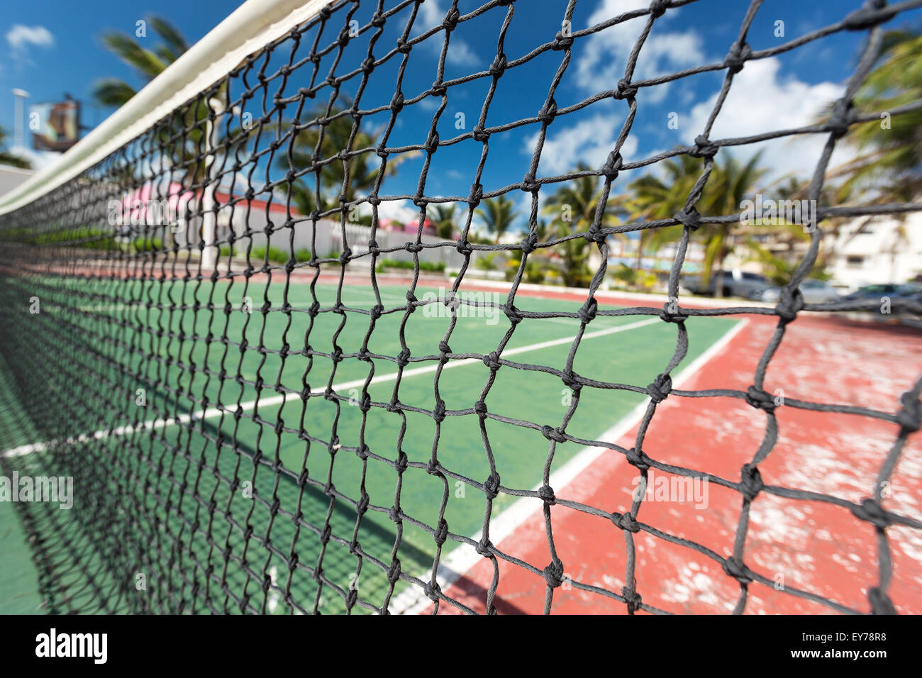 Wimbledon tennis court net hi-res stock photography and images - Alamy