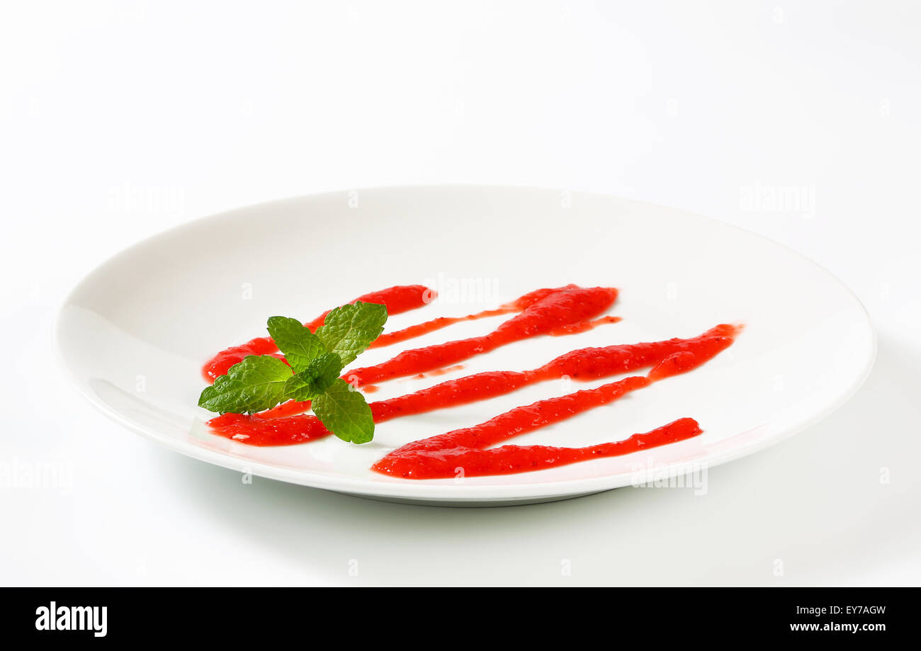 Drizzle sauce hi-res stock photography and images - Alamy