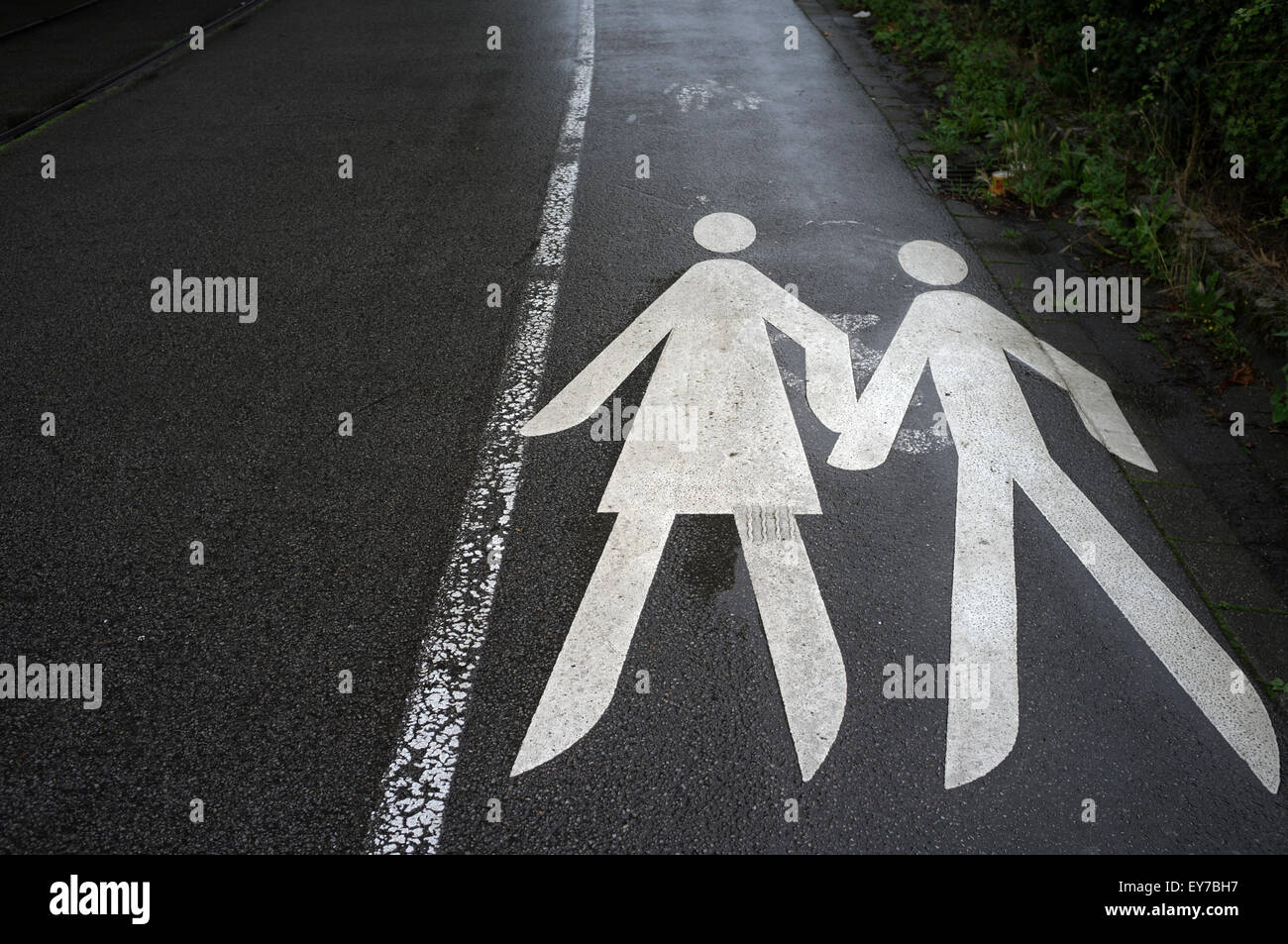 Road with shared space for pedestrians Stock Photo - Alamy