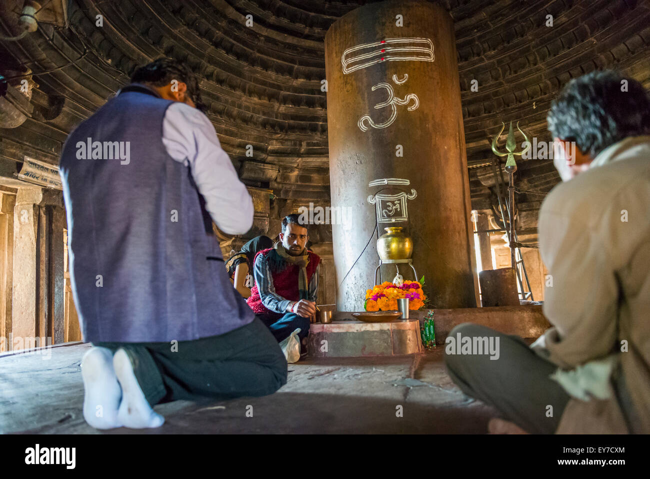 Temple rituals india hi-res stock photography and images - Alamy