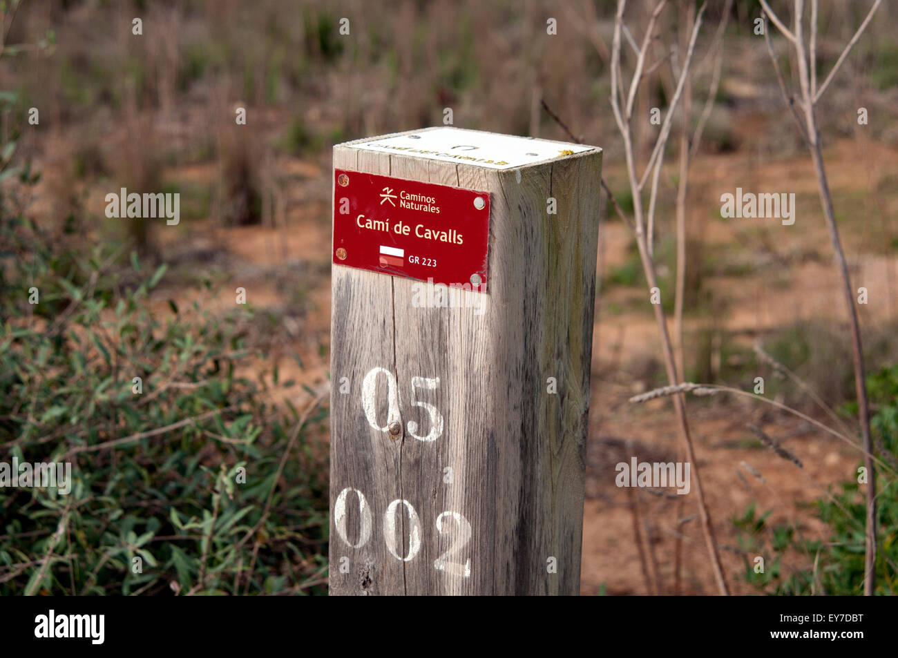 Bridal path marker hi-res stock photography and images - Alamy
