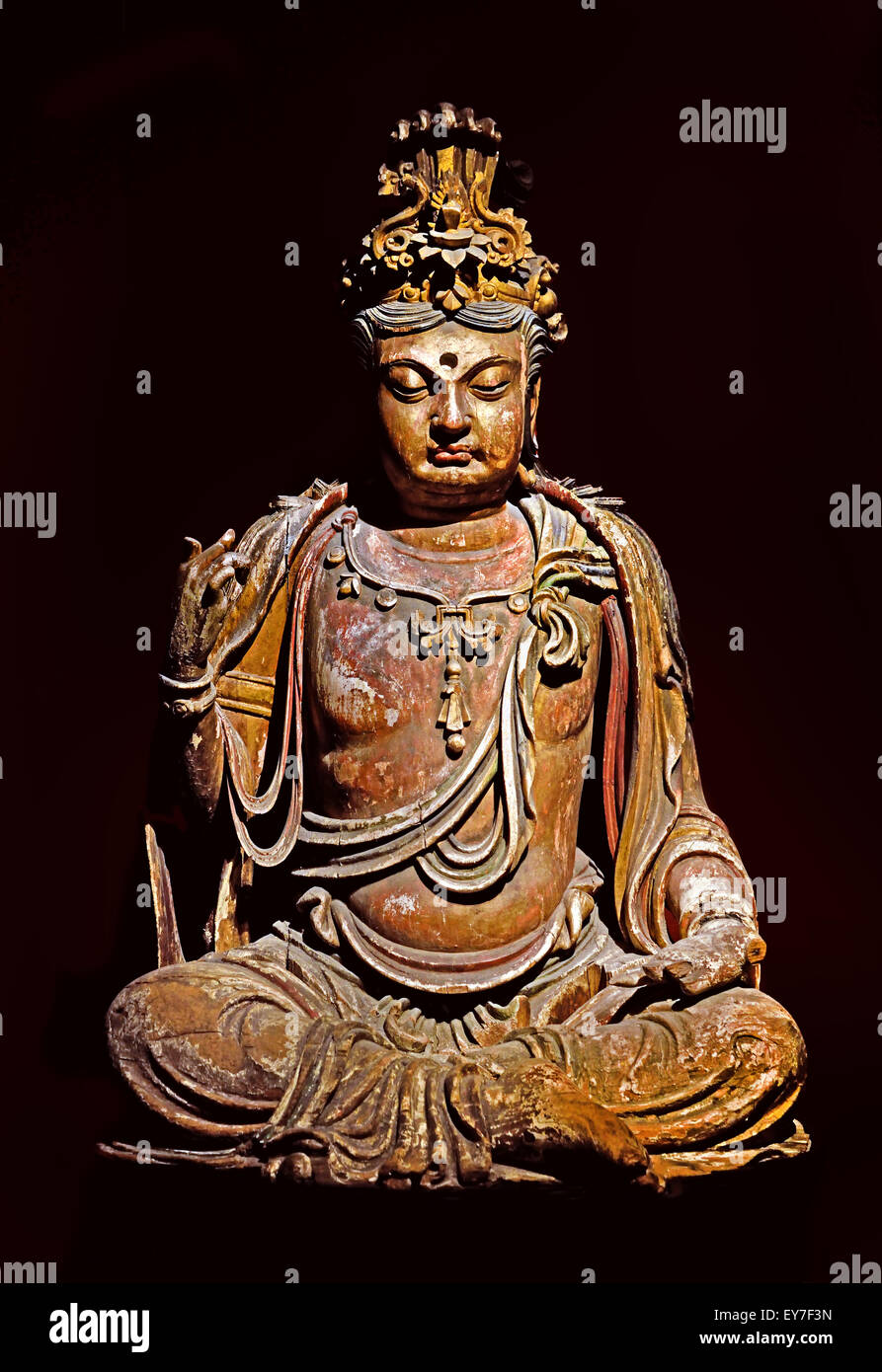 Bodhisattva gild painted wood Jin A.D. 1115-1234 Shanghai Museum of ...