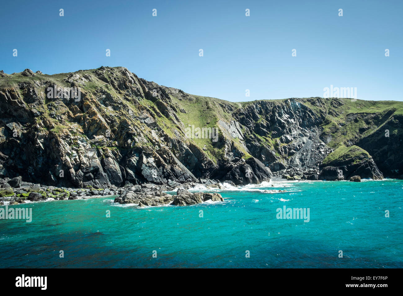 Headland and cliffs at Mullion Cove, Lizard Peninsula, Cornwall ...