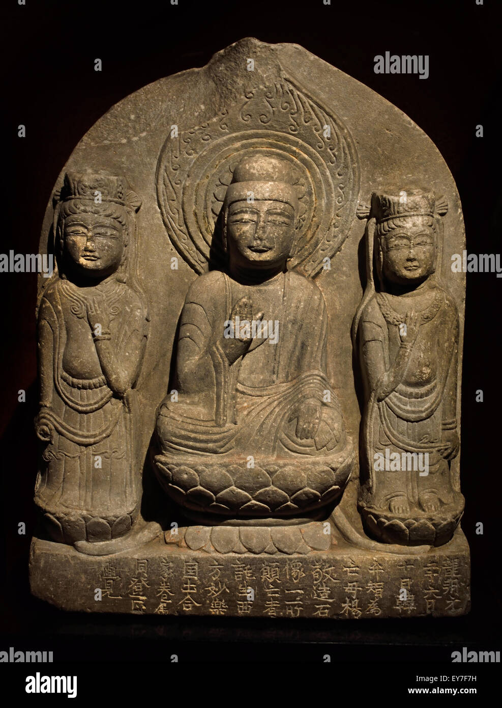 Statue of the buddha han dynasty hi-res stock photography and images ...