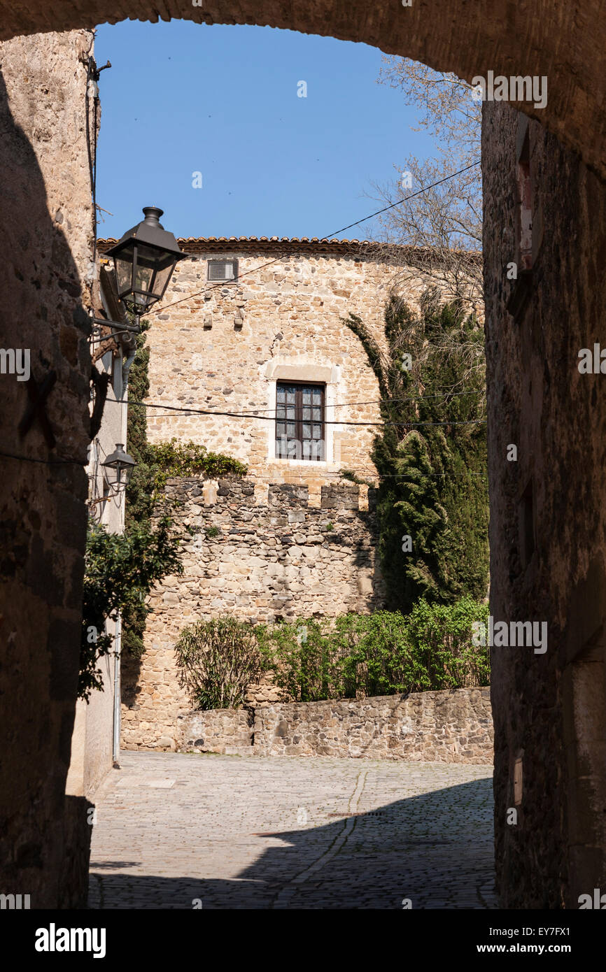 Gala Dalí Castle Museum, Pubol Stock Photo - Alamy