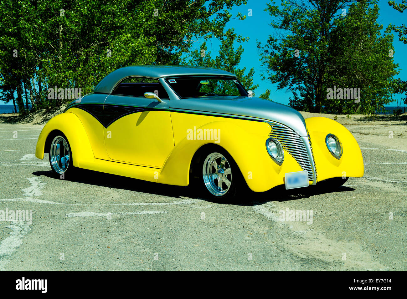 1939 ford hot rod hi-res stock photography and images - Alamy