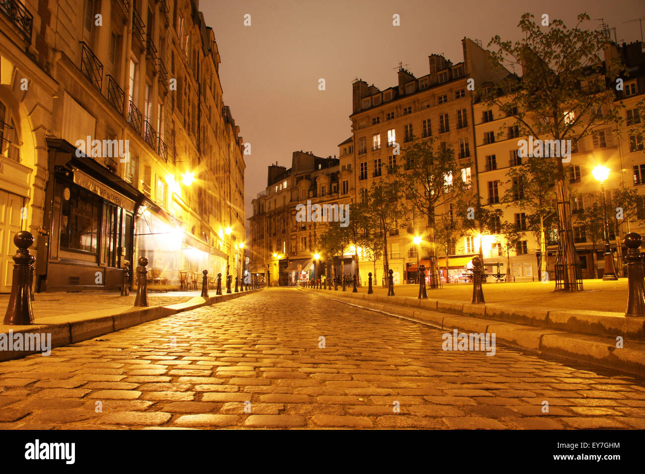 Paris latin quarter, quartier latin de paris Stock Photo - Alamy