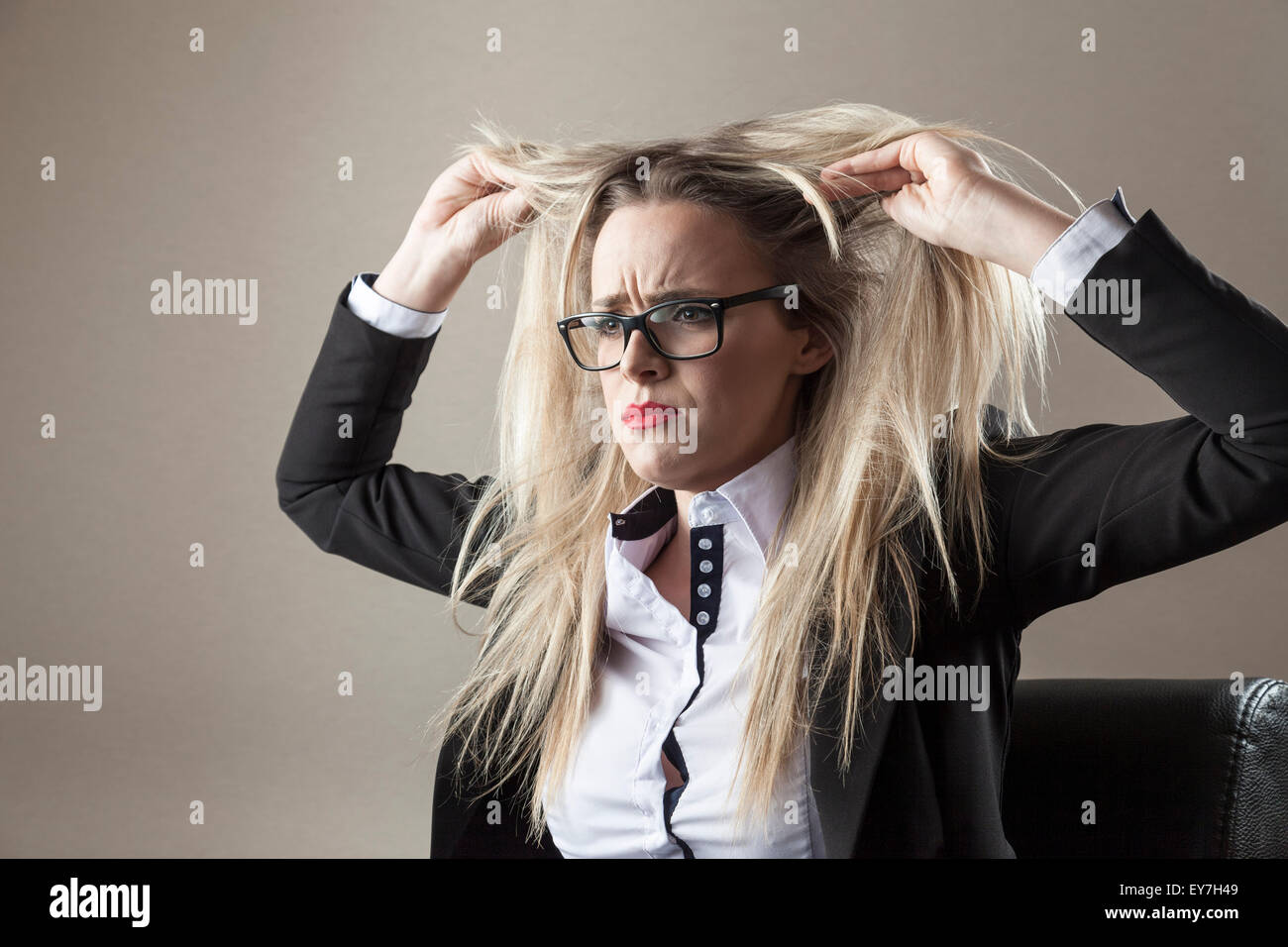 Hand pulling hair hi-res stock photography and images - Alamy