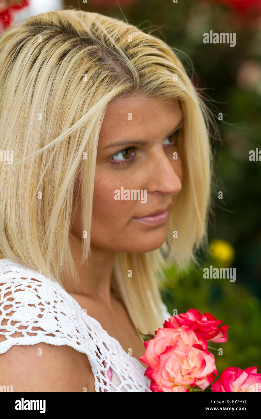 Cheshire Uk 23rd July 2015 Ashleigh Edwards Cant Resist The Aroma