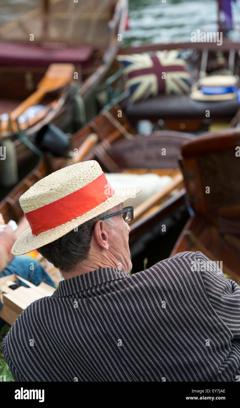 Straw boater hi-res stock photography and images - Alamy