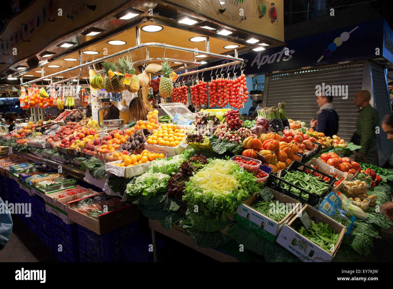 Fresh fruits and vegetables in La Boqueria food market in Barcelona ...