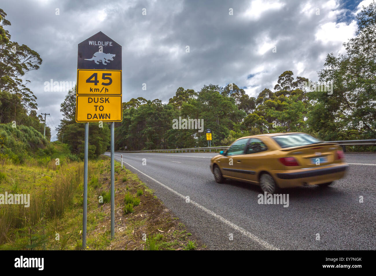 Tasmanian devil warning sign hi-res stock photography and images - Alamy