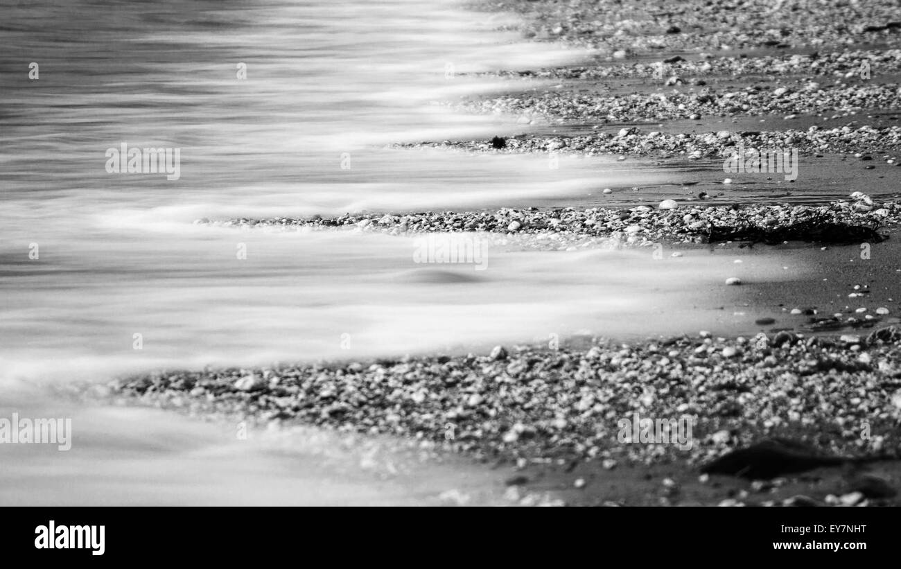 Shoreline wave erosion hi-res stock photography and images - Alamy