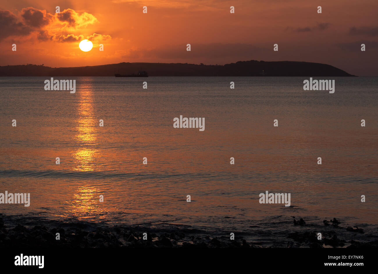 Sunrise over Falmouth Bay in Cornwall, England Stock Photo - Alamy
