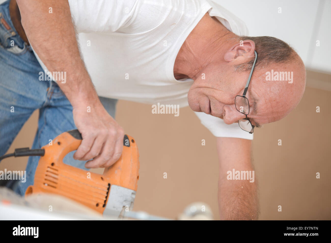 Battery powered saw hi-res stock photography and images - Alamy