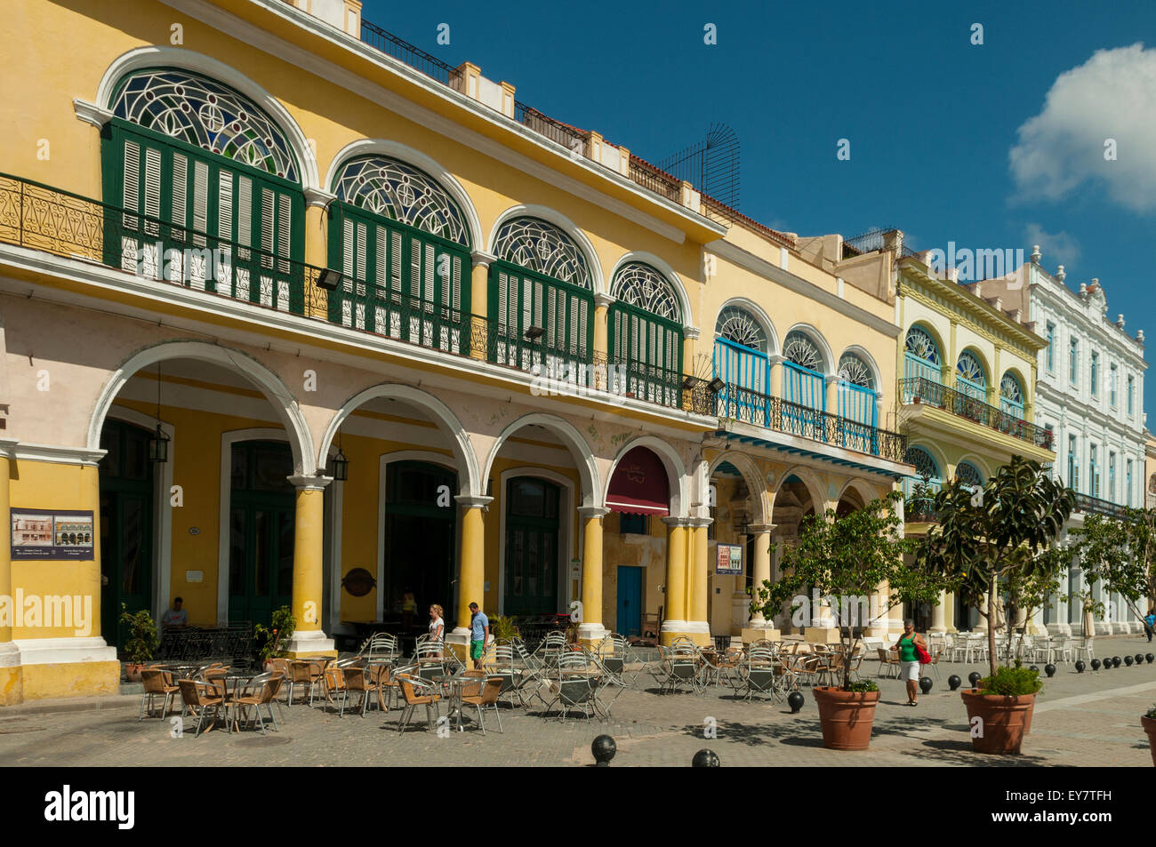 Plaza cultural hi-res stock photography and images - Alamy