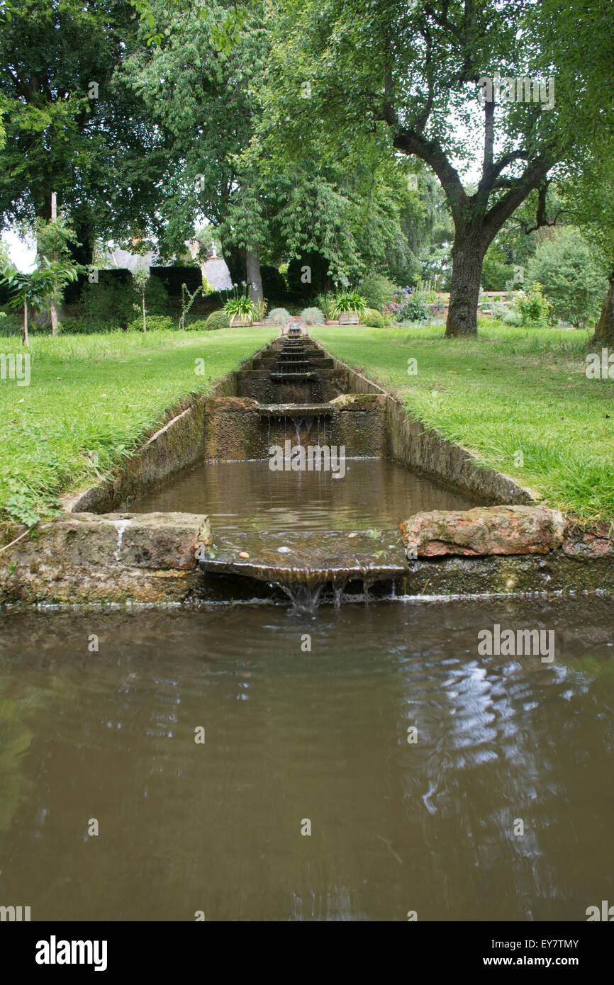 Ornamental water feature hi-res stock photography and images - Alamy