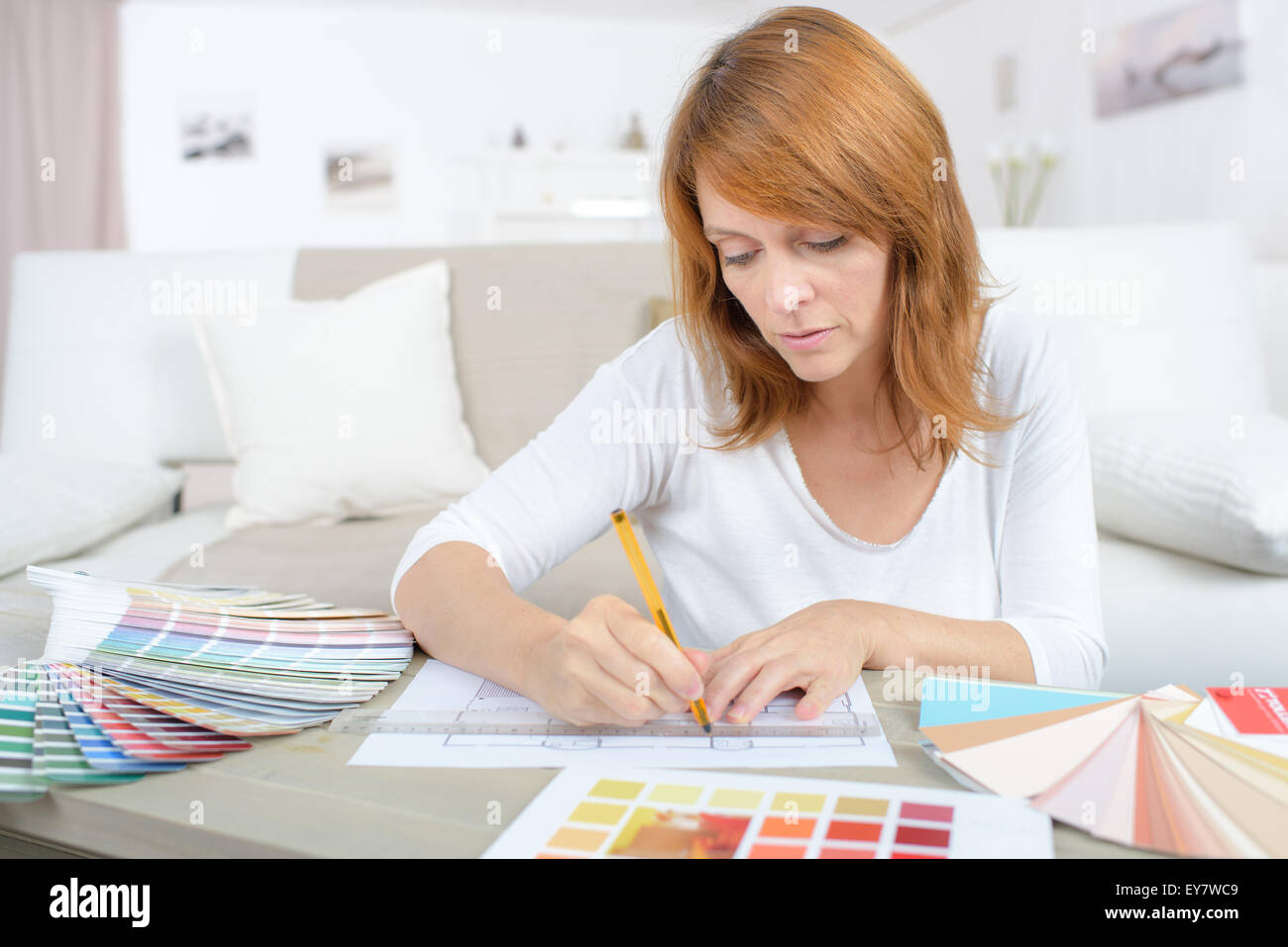 Choose a colour hi-res stock photography and images - Alamy