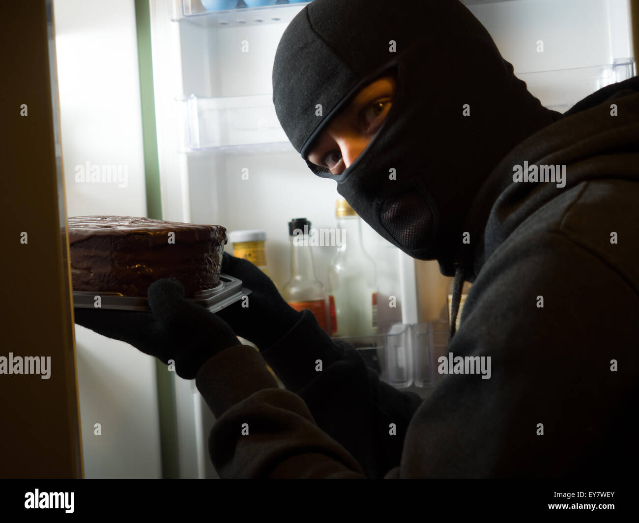 Thief man hi-res stock photography and images - Alamy
