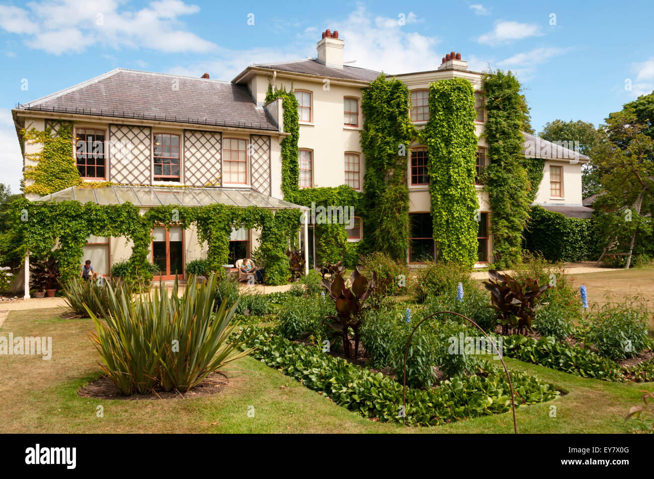 Down house darwin hi-res stock photography and images - Alamy