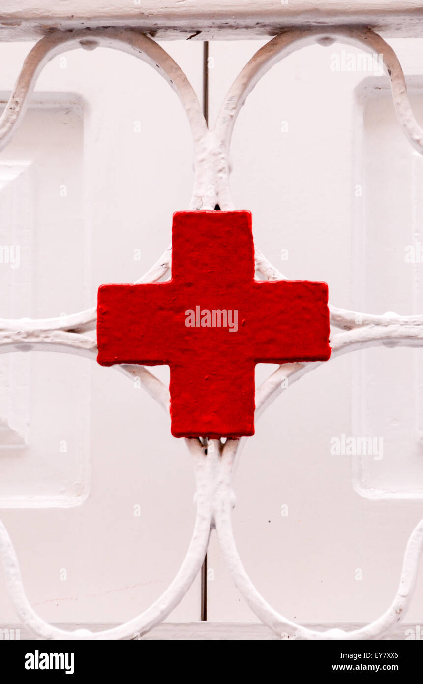 Red Cross Medical Sign Stock Photo - Alamy
