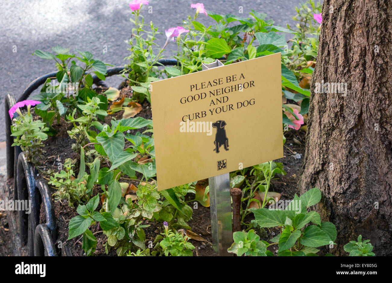 Polite sign hi-res stock photography and images - Alamy