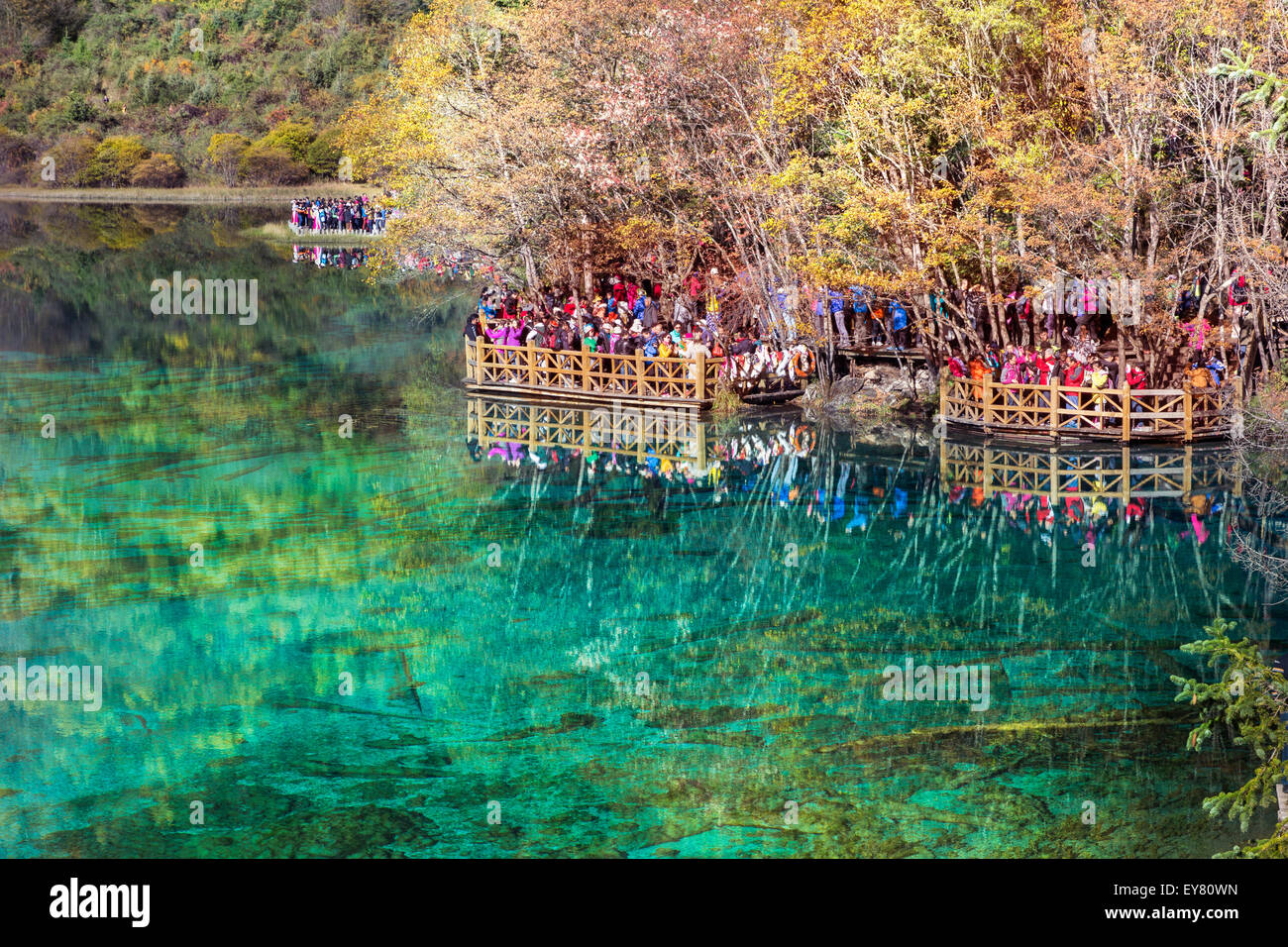Jiuzhaigou five color pond sichuan hi-res stock photography and images ...