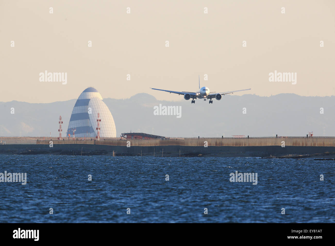 Tokyo haneda airport hi-res stock photography and images - Alamy