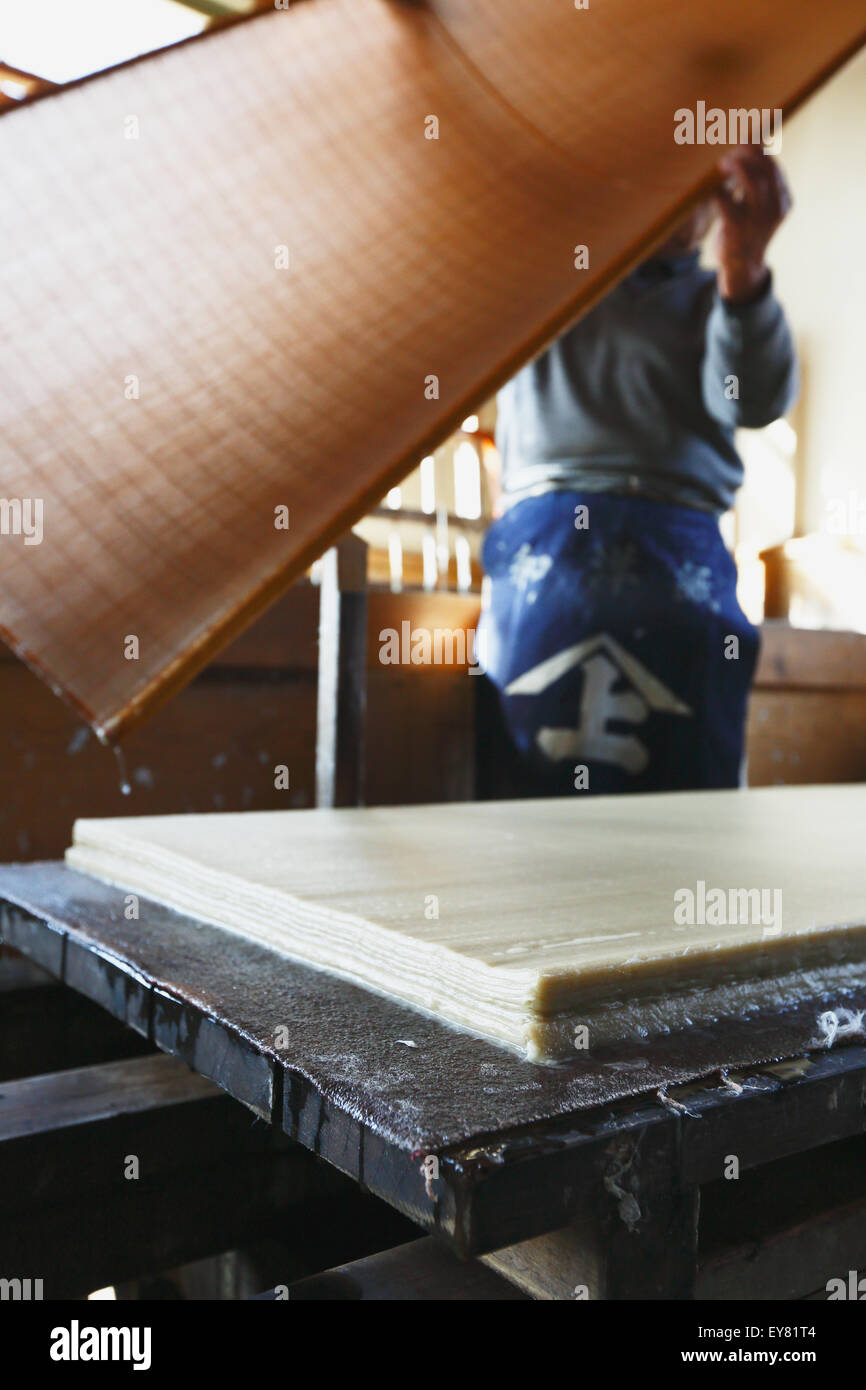 Hosokawa paper hi-res stock photography and images - Alamy