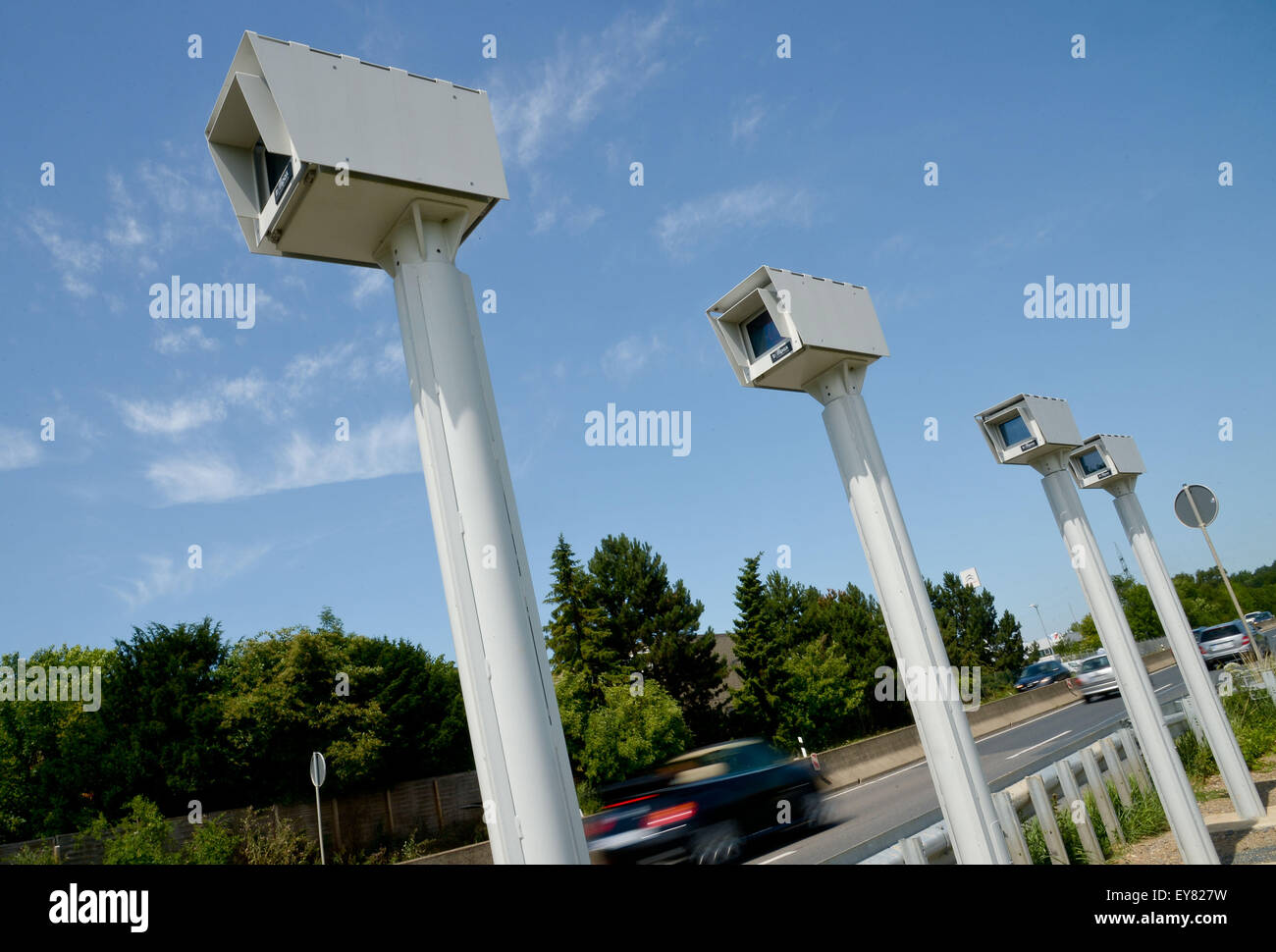 Hanover, Germany. 17th July, 2015. A Strecken-Radar or Abstandsradar ...