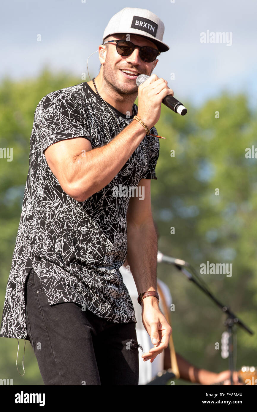 Eau Claire, Wisconsin, USA. 23rd July, 2015. Country singer SAM HUNT ...