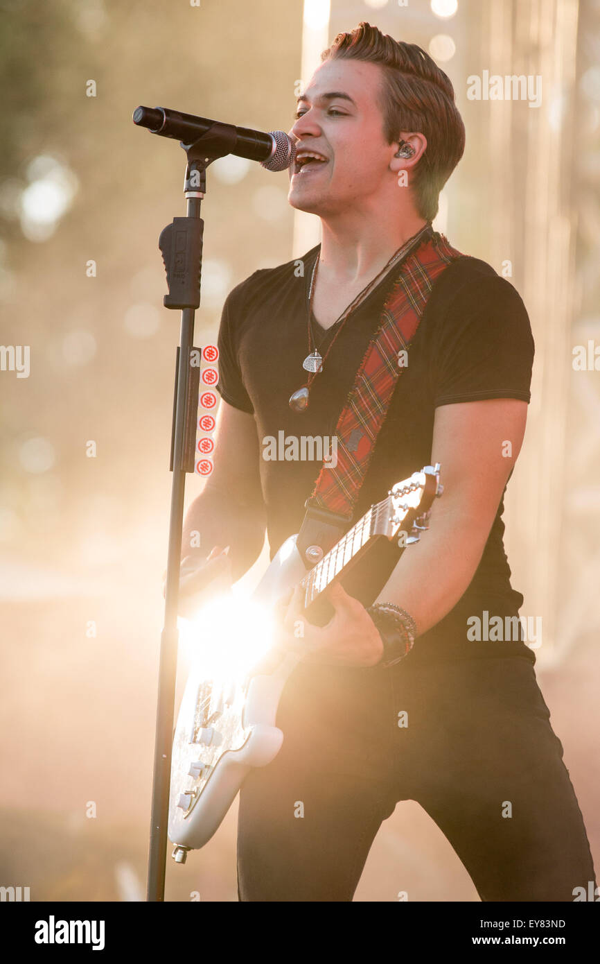 Eau Claire, Wisconsin, USA. 23rd July, 2015. Country musician HUNTER ...