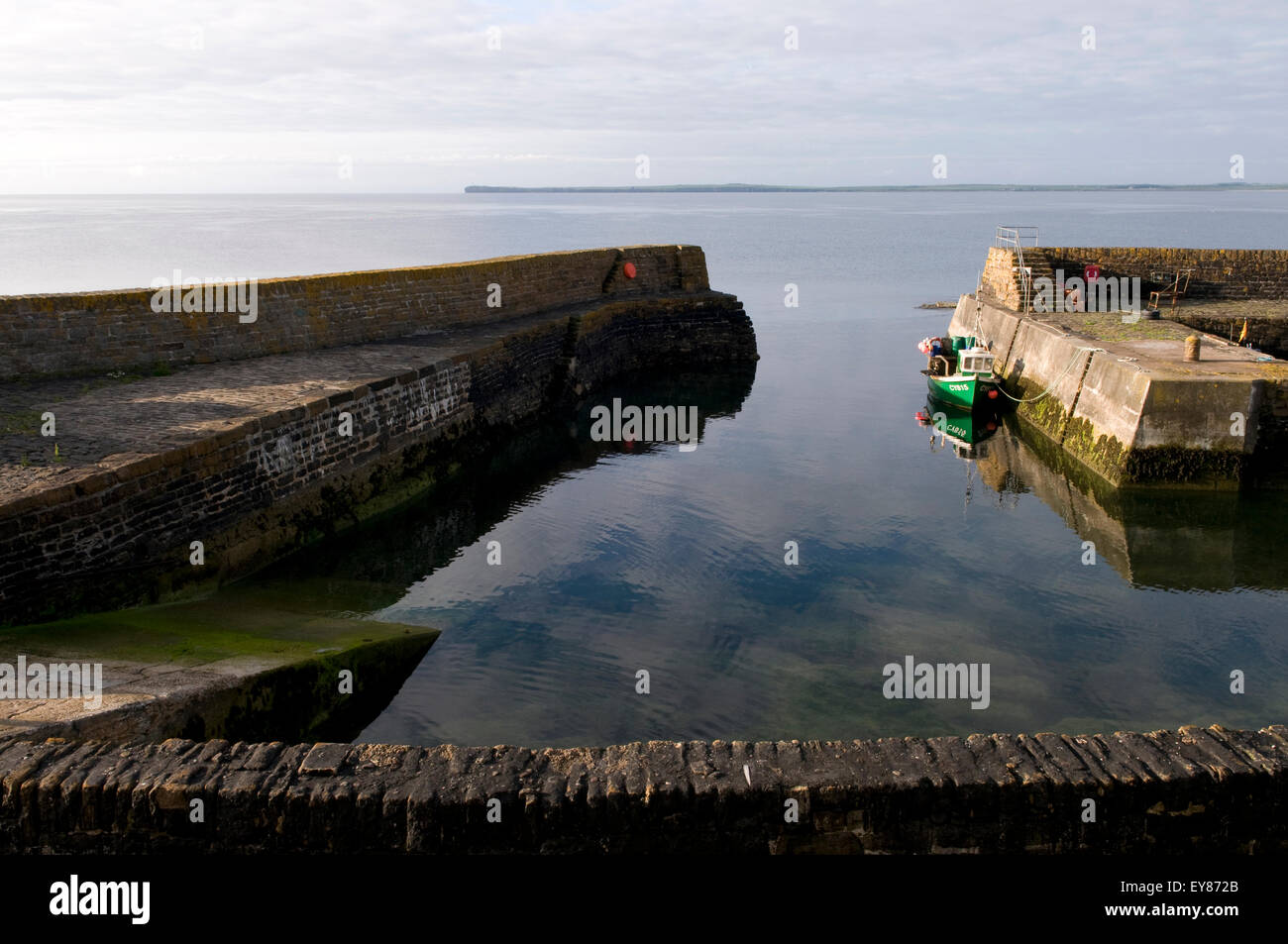 Beautiful historic Keiss Harbour, Caithness, Scotland Stock Photo - Alamy
