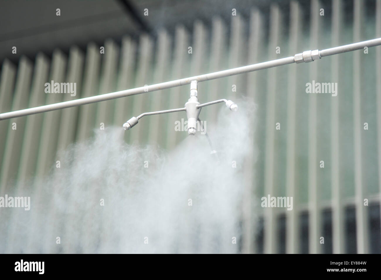 Mist shower hi-res stock photography and images - Alamy