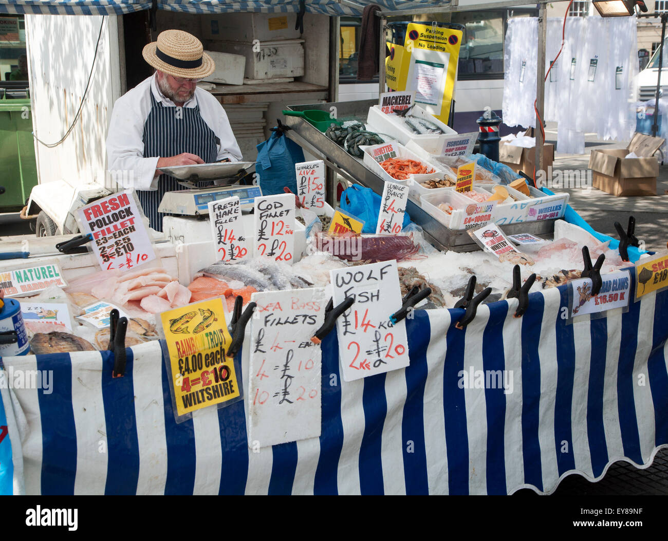 Fishmonger market stall, Devizes, Wiltshire, England, UK Stock Photo ...