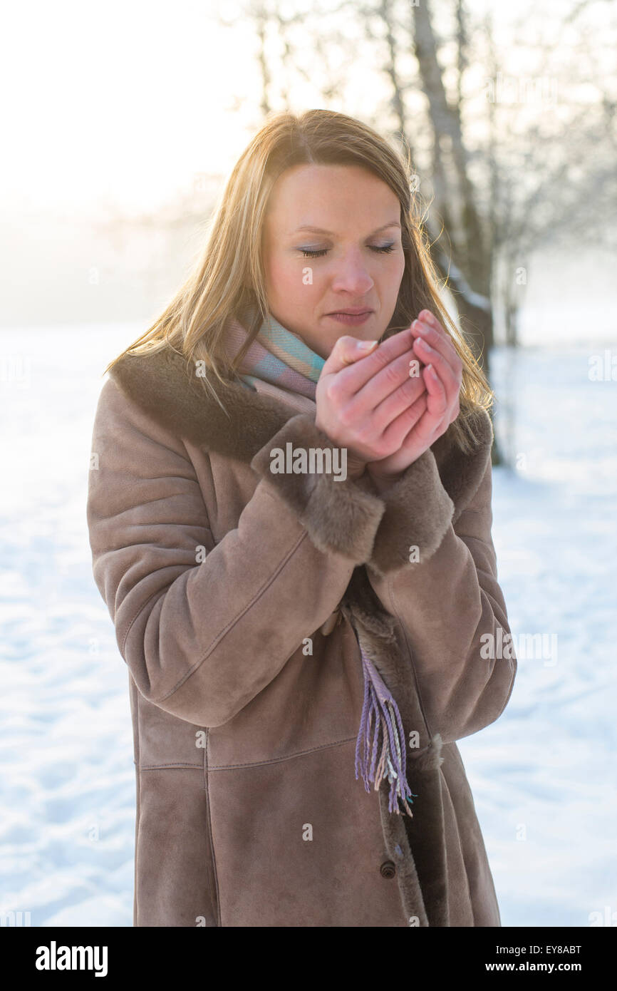 Warm clothing hi-res stock photography and images - Alamy