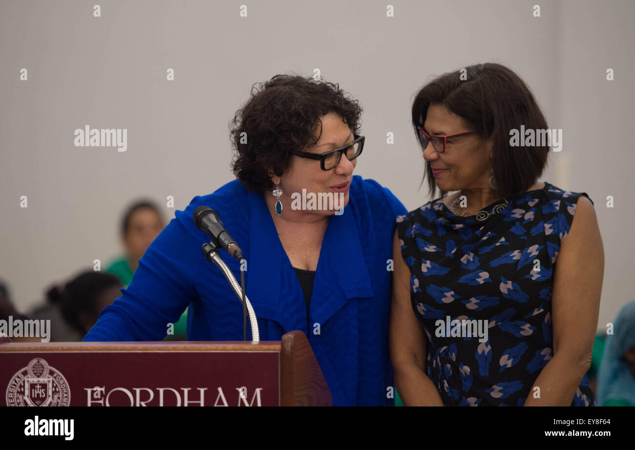 Fordham university bronx hi-res stock photography and images - Alamy