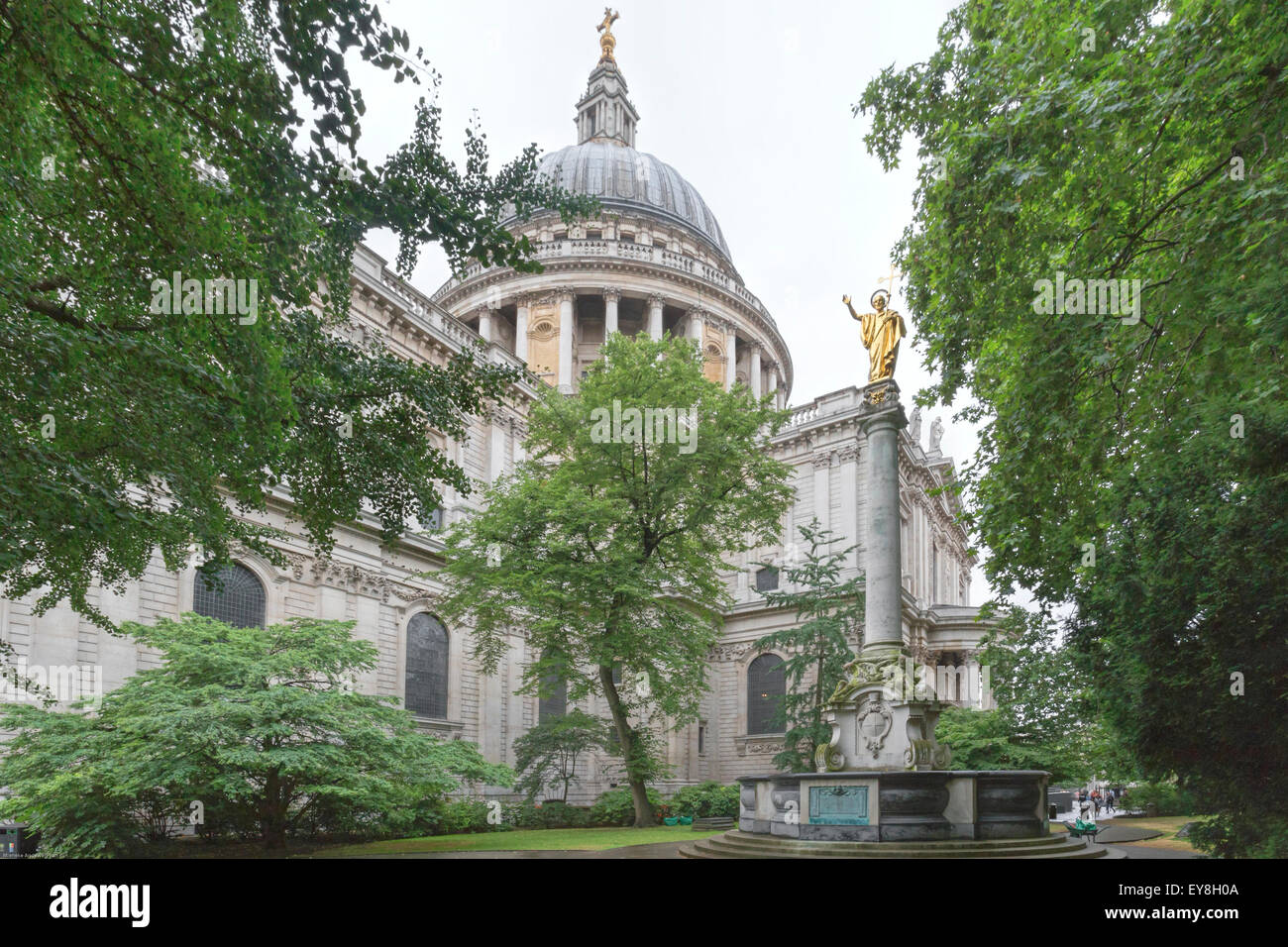 St Paul's Cathedral with the gilt statue of Saint Paul at the top of St ...