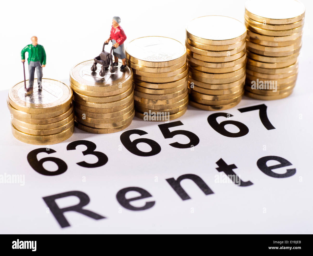 Pension age 67 hi-res stock photography and images - Alamy