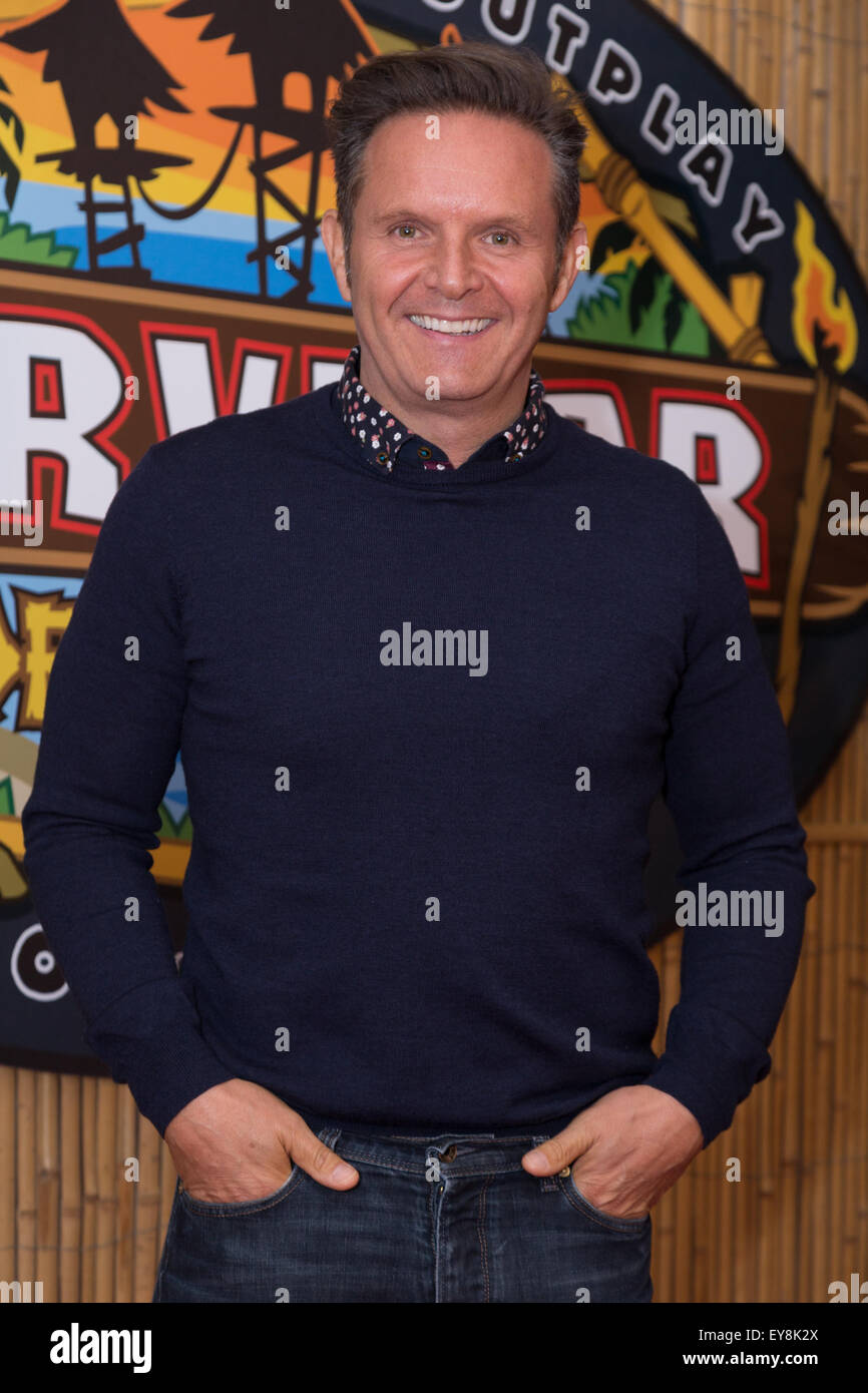 Survivor Worlds Apart-Season Finale 2015 Featuring: Mark Burnett Where ...