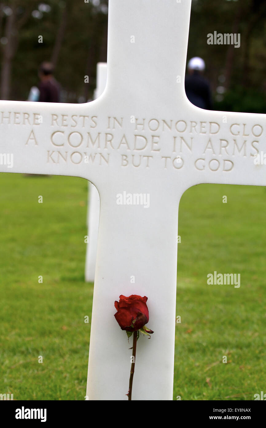 White cross. World War Two grave. Normandy. France Stock Photo - Alamy