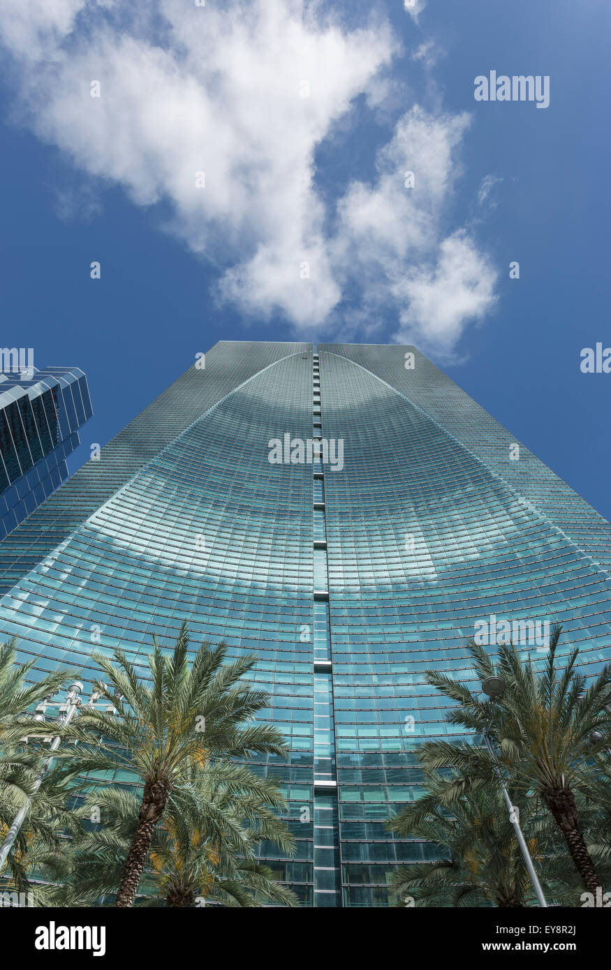 BRICKELL ARCH (©KOHN PDERSEN FOX 2004) ESPIRITO SANTO PLAZA BRICKELL ...