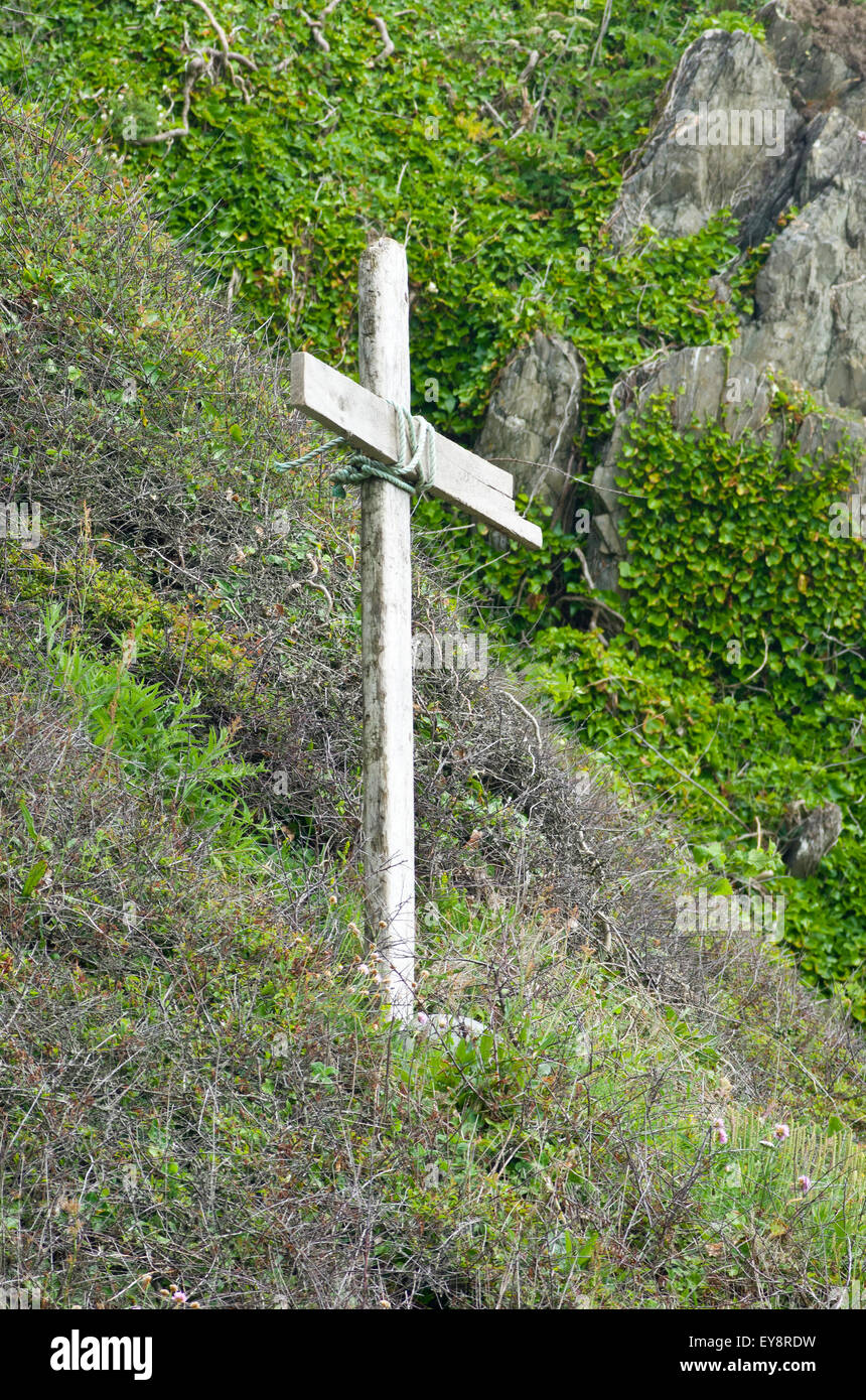 Wooden Crucifix or Cross Near St Ninian's Cave , Port Castle Bay ...
